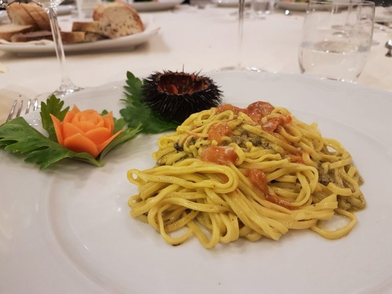 Best seafood restaurants in Rome - fish for every budget - Testaccina