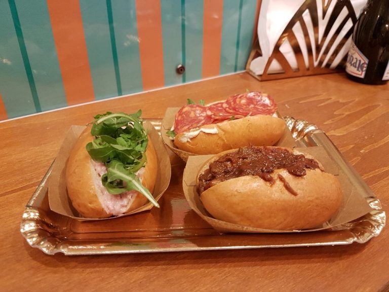 Best maritozzo Rome: 5 places to eat maritozzi in Rome - Testaccina