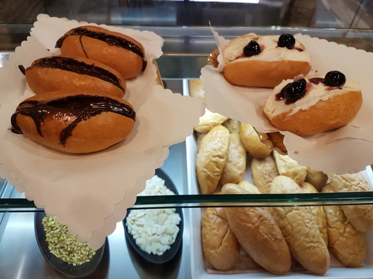 Best maritozzo Rome: 5 places to eat maritozzi in Rome - Testaccina